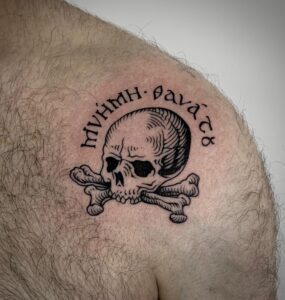 55+ Powerful Memento Mori Tattoos for a Thoughtful Statement