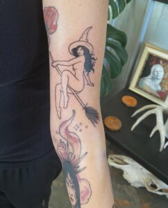 45+ Witchy Tattoos That Capture Mystery, Power, and Magic