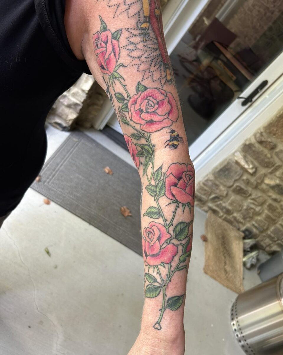 30+ Beautiful Sleeve Filler Tattoo Ideas for Women You'll Love