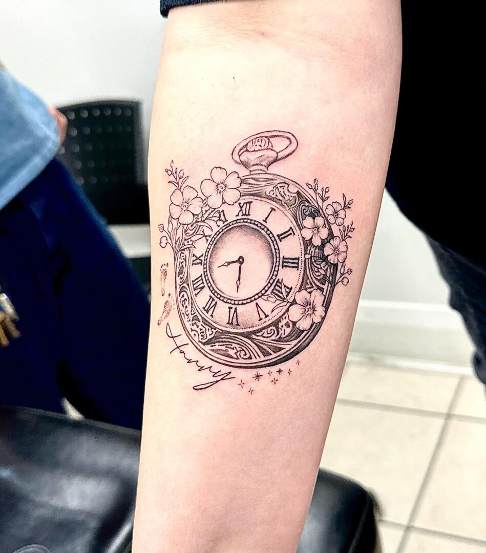50+ Timeless Pocket Watch Tattoo Ideas for a Classic Look