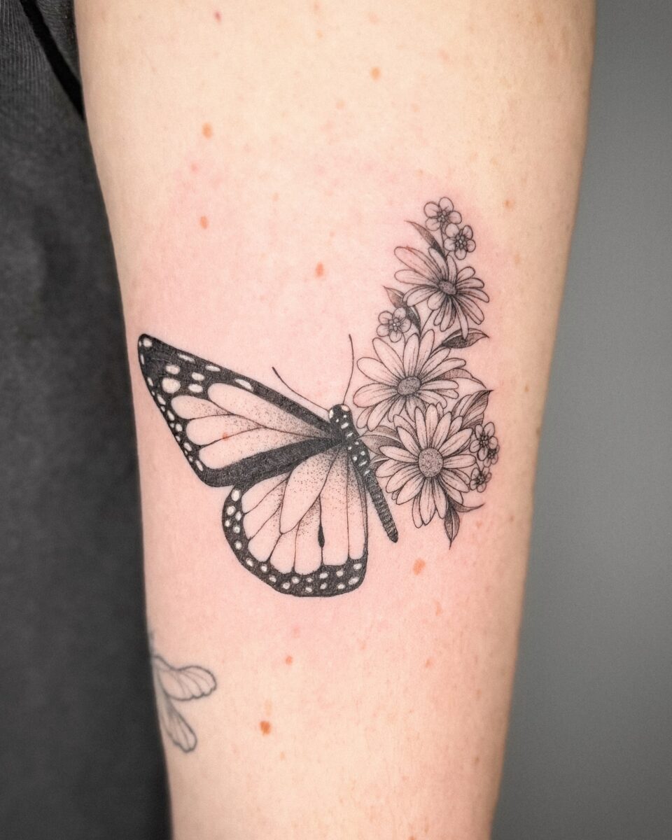 50+ Monarch Butterfly Tattoos That Are Beautiful and Full of Meaning