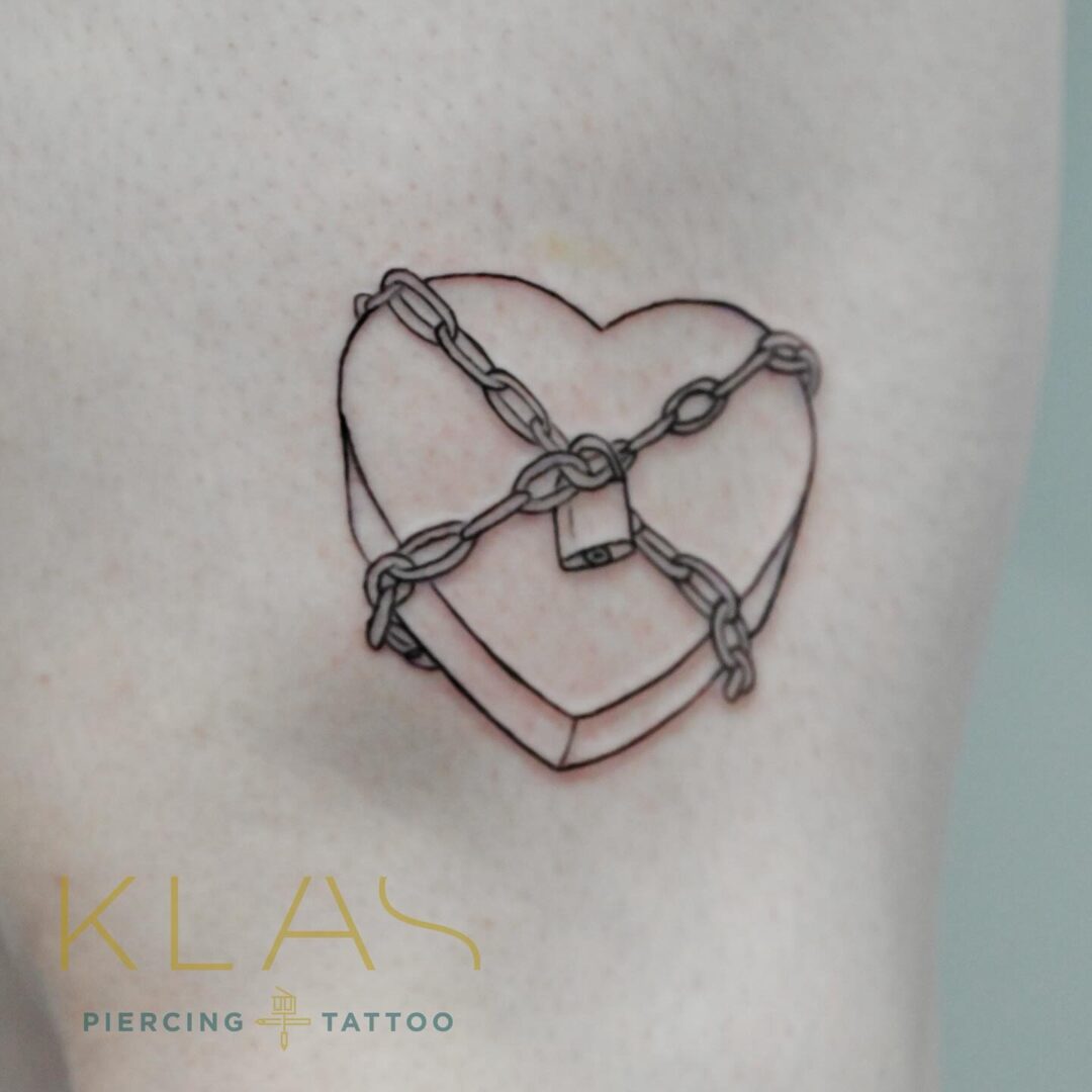 40+ Small Heart Tattoo Ideas That Speak Volumes