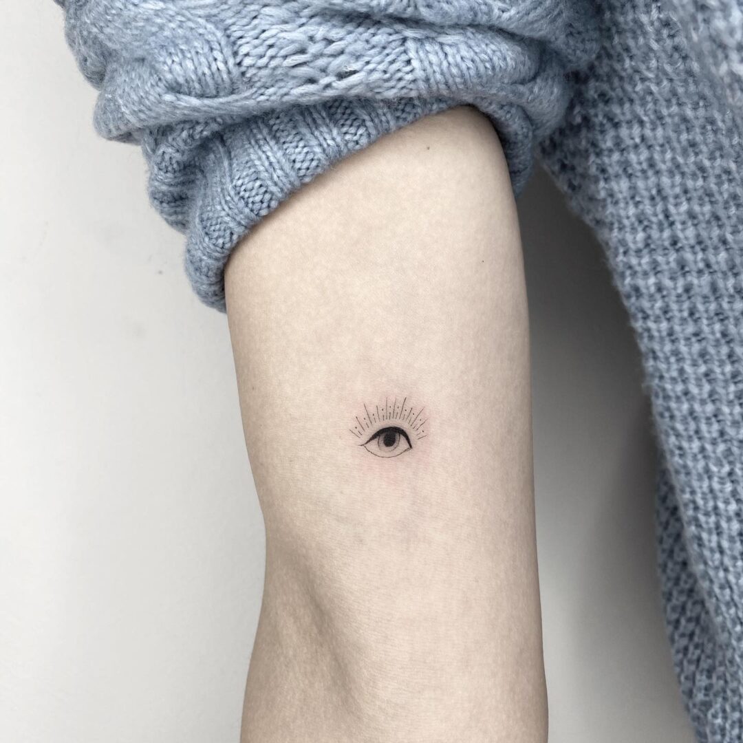 40+ Little Tattoos for Women With Meaning and Subtle Style