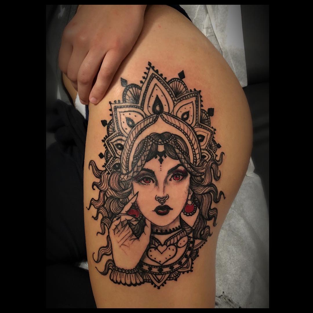 50+ Hip Tattoo Ideas for Women With Beautiful Feminine Designs