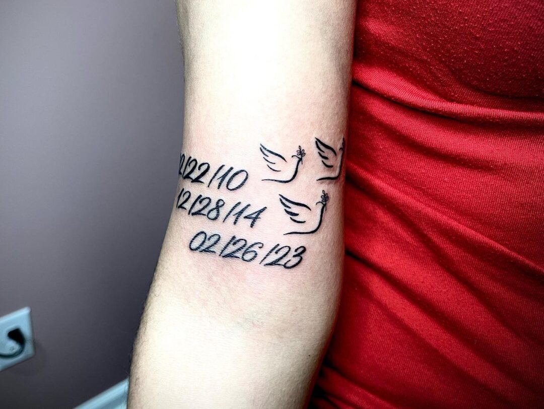 50+ Date Tattoo Ideas to Celebrate Life's Journey