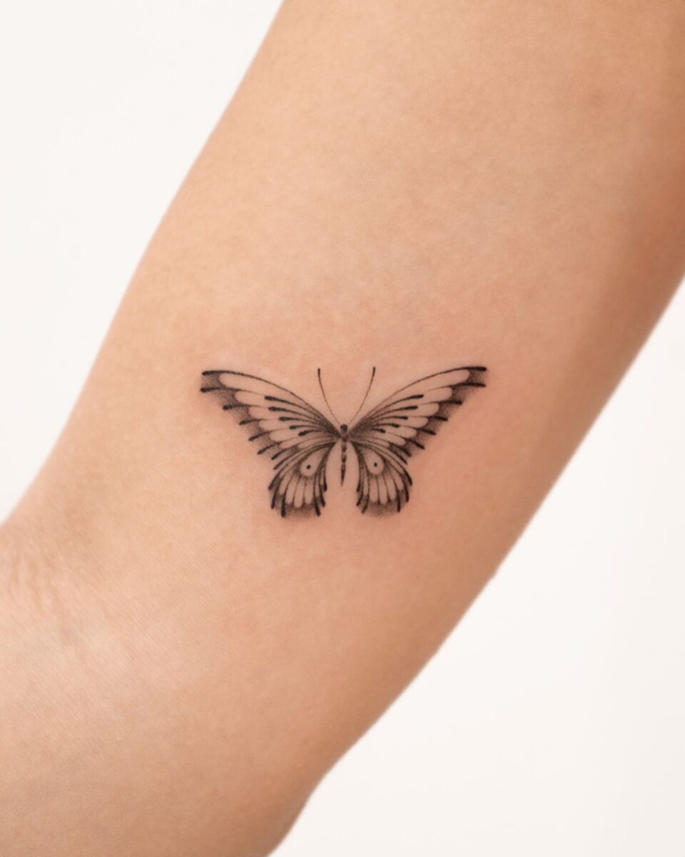 45+ Fine Line Butterfly Tattoo Ideas for Elegant Delicate Ink