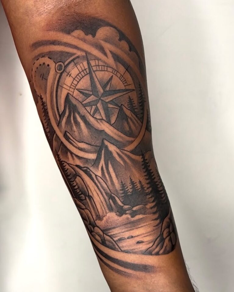 85+ Timeless and Meaningful Compass Tattoo Design Ideas