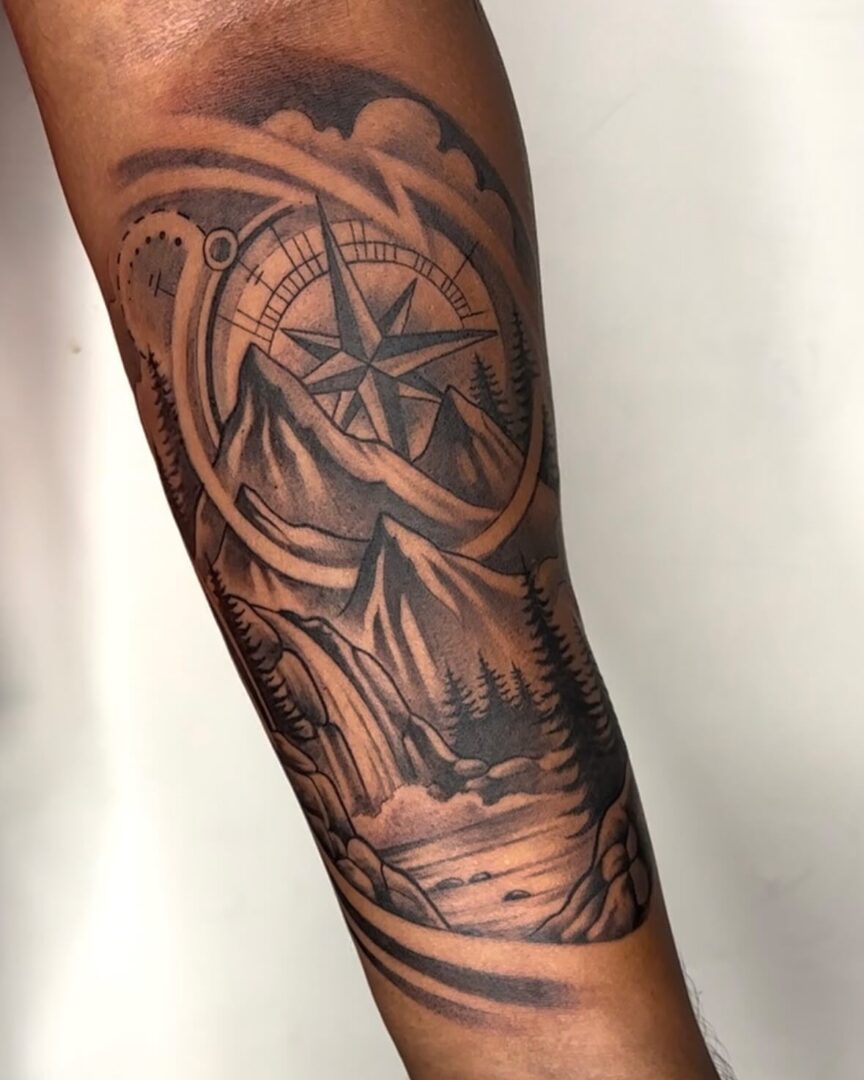85+ Timeless and Meaningful Compass Tattoo Design Ideas