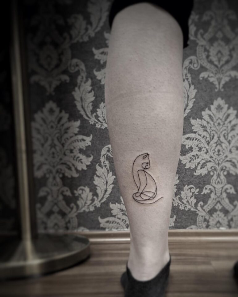 50+ One Line Tattoo Ideas for Minimal & Meaningful Ink
