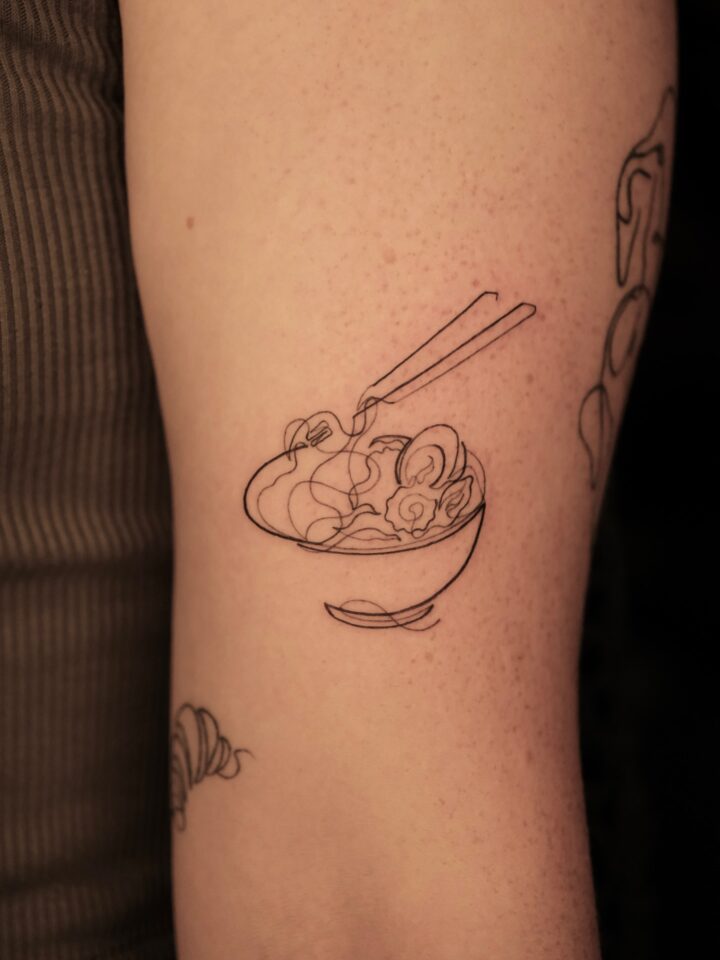 50+ One Line Tattoo Ideas for Minimal & Meaningful Ink