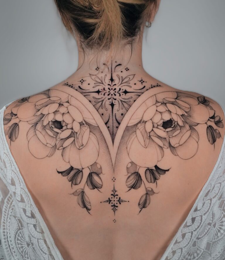 65+ Fine Line Tattoos for Women That Are Stylish and Minimal