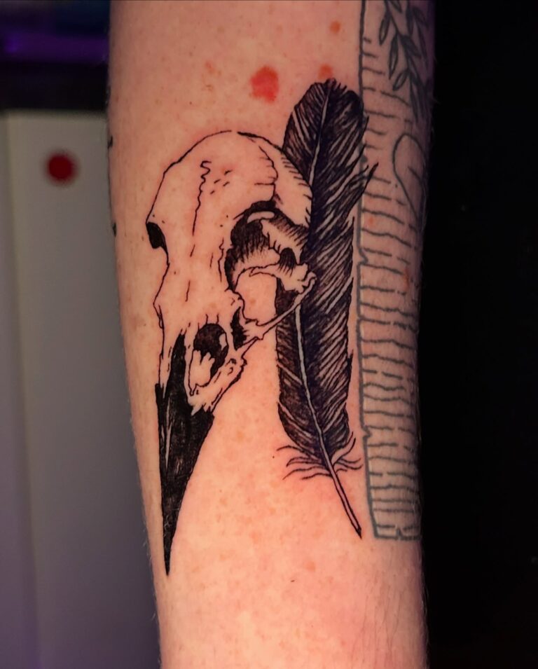 70+ Mysterious Raven Tattoo Ideas Full of Power & Meaning