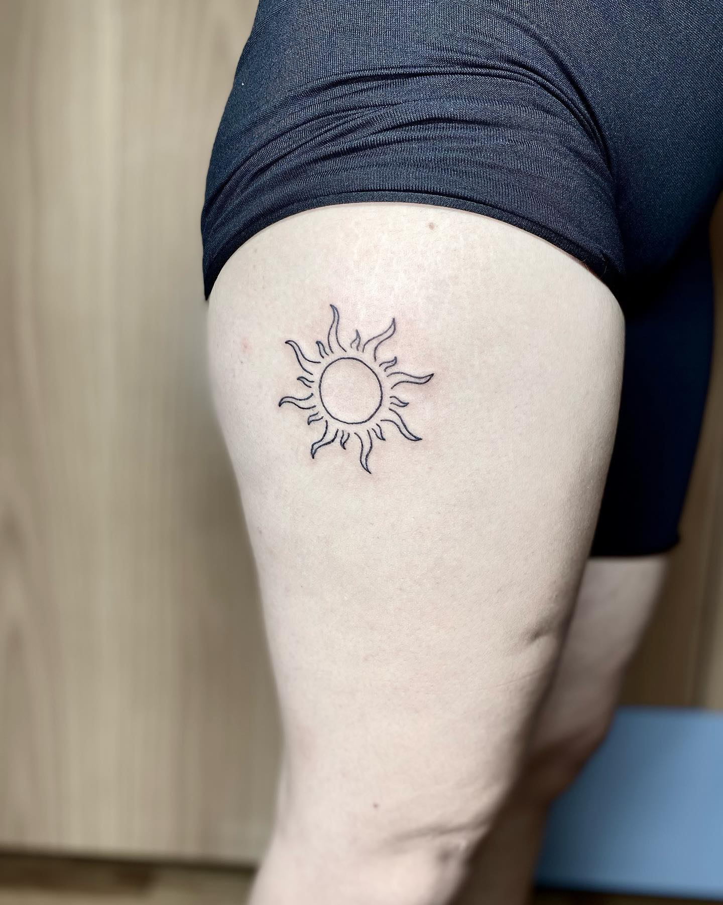 20+ Stunning Thigh Tattoos for Women You’ll Love - Holidaydons.com