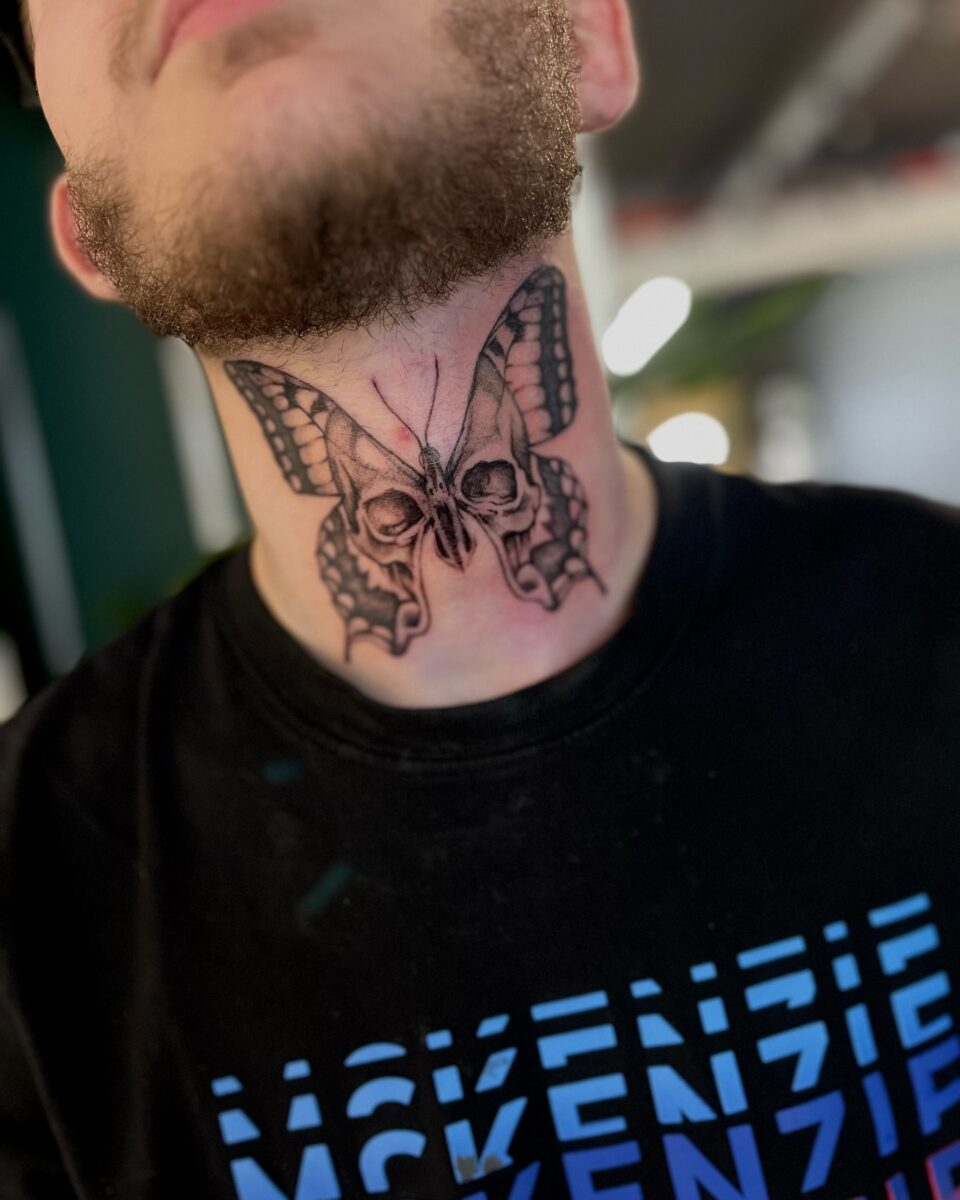 70+ Bold Neck Tattoo Ideas for Men with Style