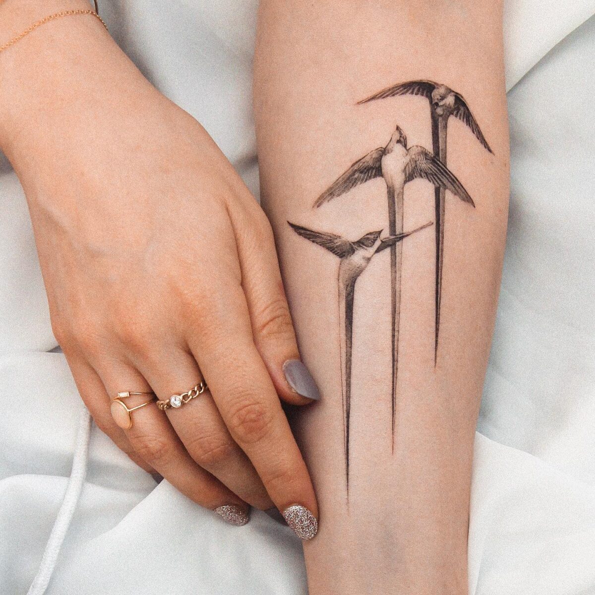60+ Beautiful Bird Tattoos for Women with their Meanings