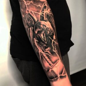 70+ Mysterious Raven Tattoo Ideas Full of Power & Meaning