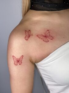 45+ Fine Line Butterfly Tattoo Ideas for Elegant Delicate Ink
